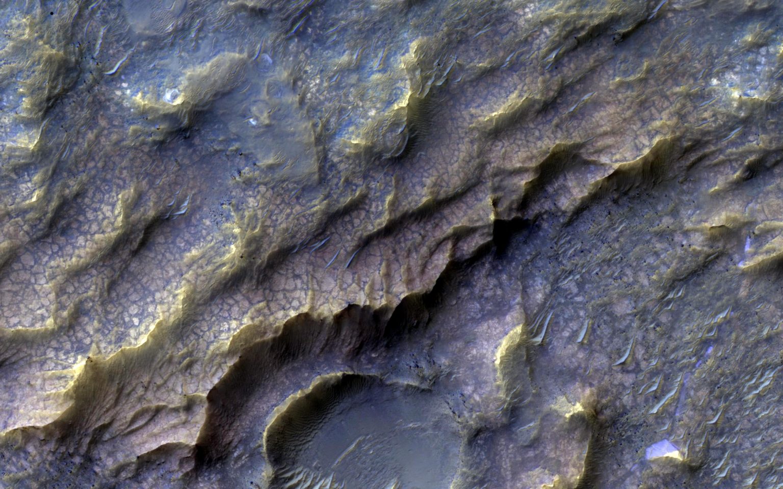 Ancient River Systems on Mars Seen in Unprecedented Detail