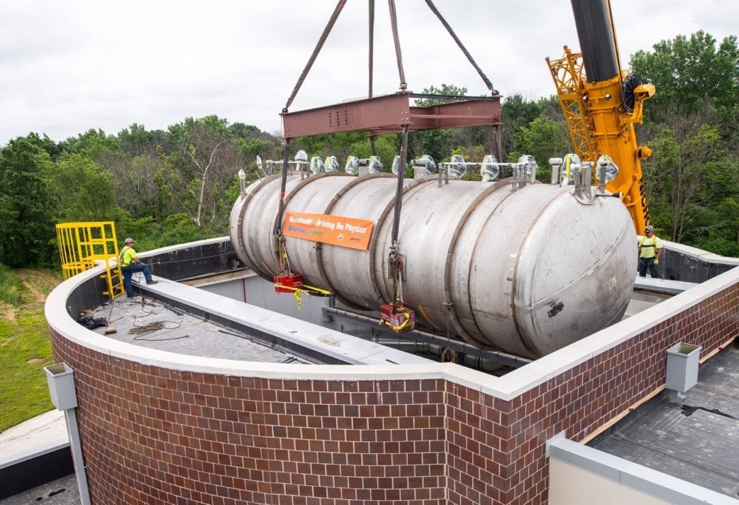 A 30-Year Physics Mystery Takes a Sharp Turn: This Bizarre Particle ...