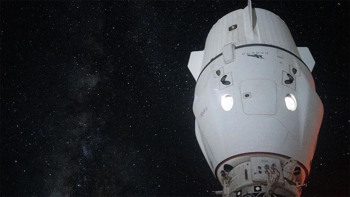 Spacex Dragon Departs Iss Crew 8 Begins Descent To Earth