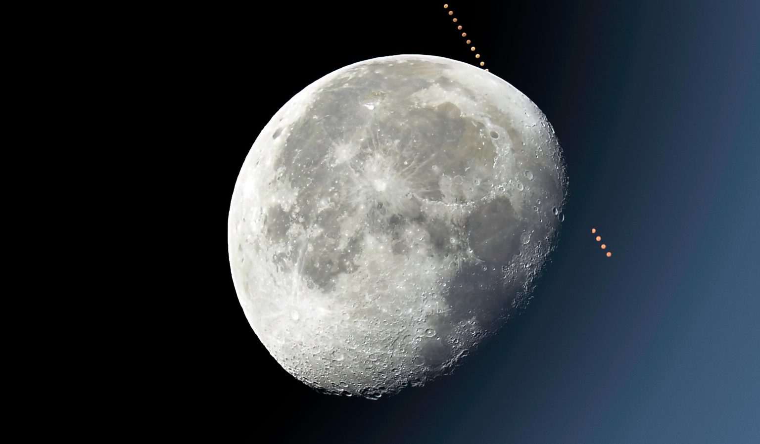 Don’t Miss: Lunar Occultation – Mars Disappears