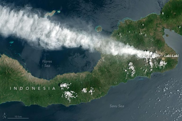 Dark Skies Over Indonesia: Explosive Eruption Sends Ash Miles Into the Sky