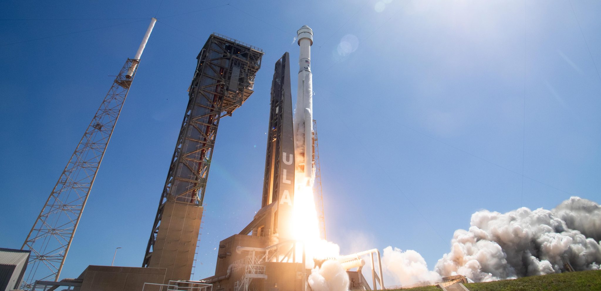 Liftoff! NASA Astronauts Pilot First Boeing Starliner Crewed Mission to ...