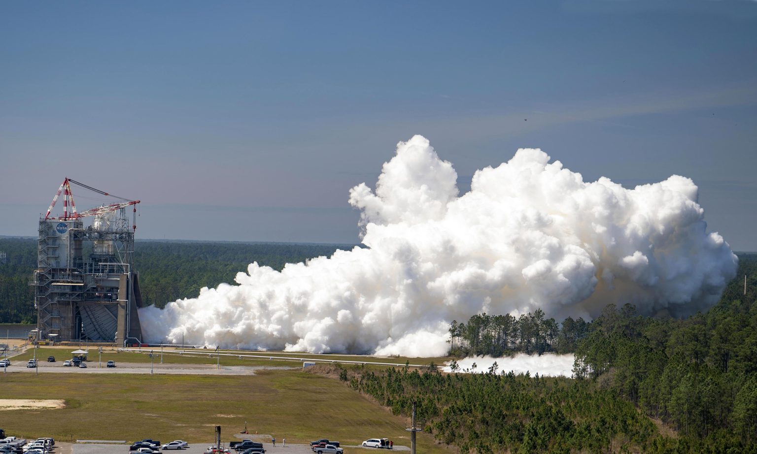 NASA Upgrades Powerful SLS Rocket Engines – Production Restarted for ...