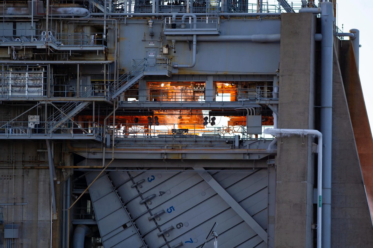 Igniting the Future: NASA’s Artemis Engine Test Blazes a Trail to the ...