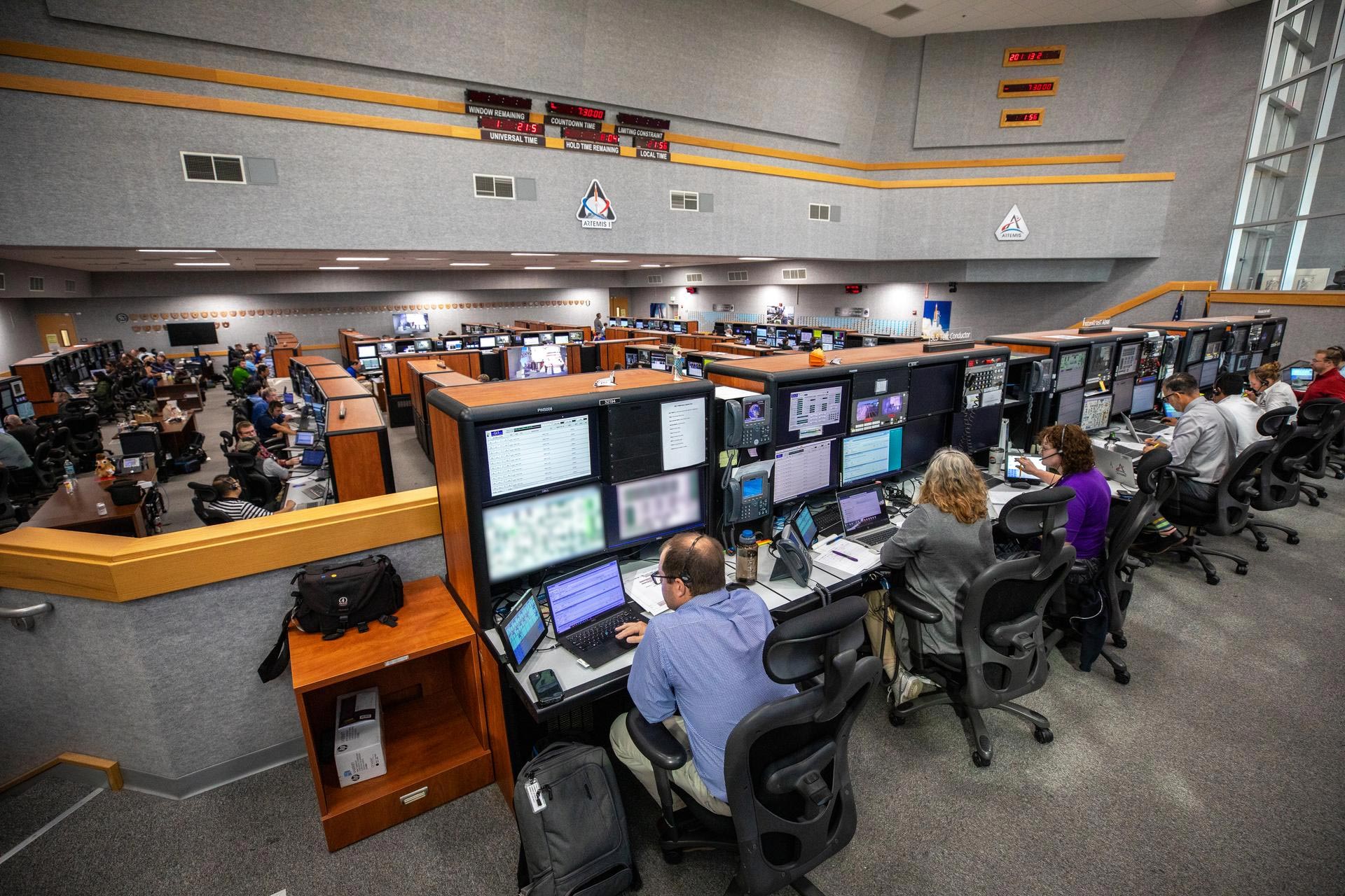 This Week @NASA: SpaceX Crew-7 Mission, Artemis II Launch Simulation, Orion Recovery