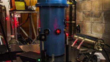 Ultrafast Intra-atom Electron Motion Tracked Using Synchrotron Radiation