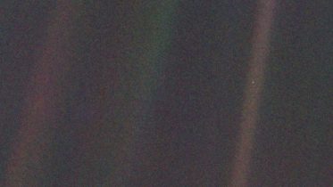 ‘Pale Blue Dot’ Revisited – Iconic View of Earth From 3.7 Billion Miles ...