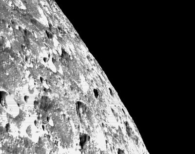 See the Far Side of the Moon: Incredibly Detailed Pictures From Artemis ...