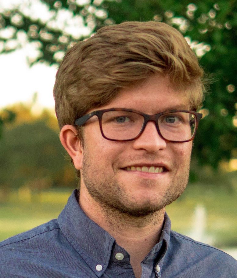 Evidence That Earth Is Enveloped in Slow-Rolling Sea of Gravitational Waves