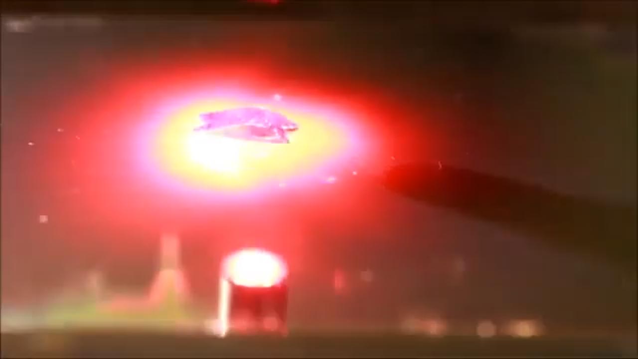 Pavlov’s Soft Robot: Liquid Crystal Polymer Learns to Move and Grab Objects