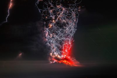 Volcanic Lightning: The Science Behind This Spectacular Phenomenon