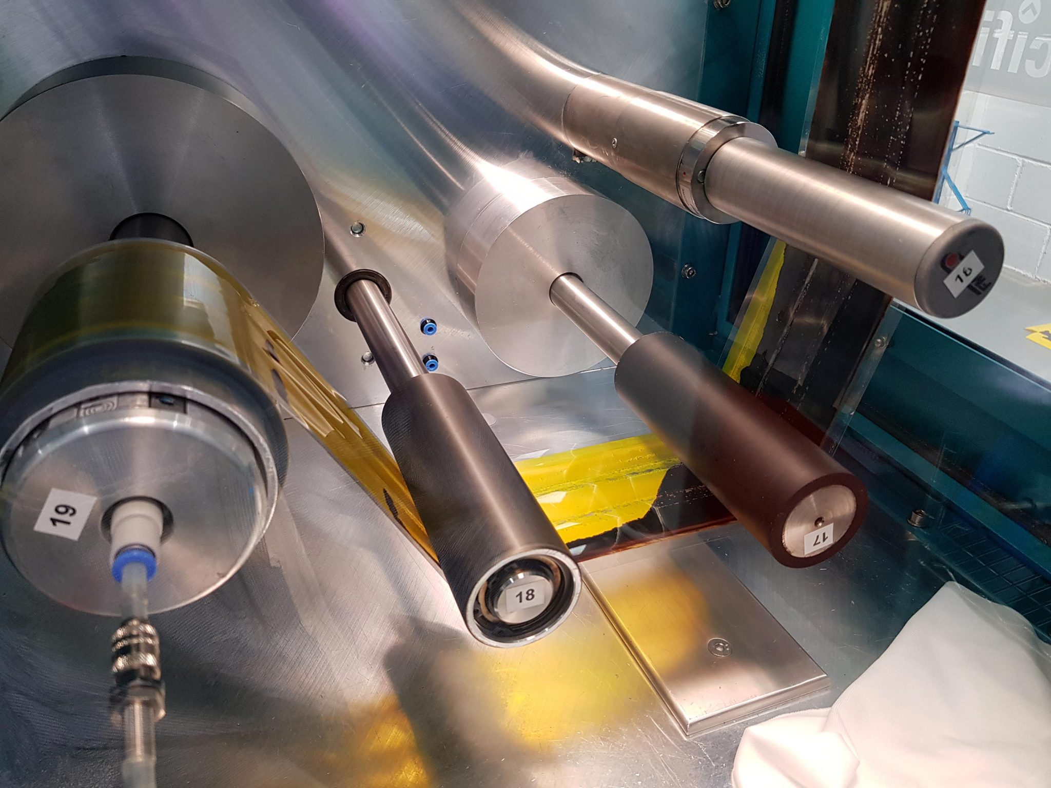 Printing Solar Cells on Thin Films for Cheaper and More Efficient Solar ...