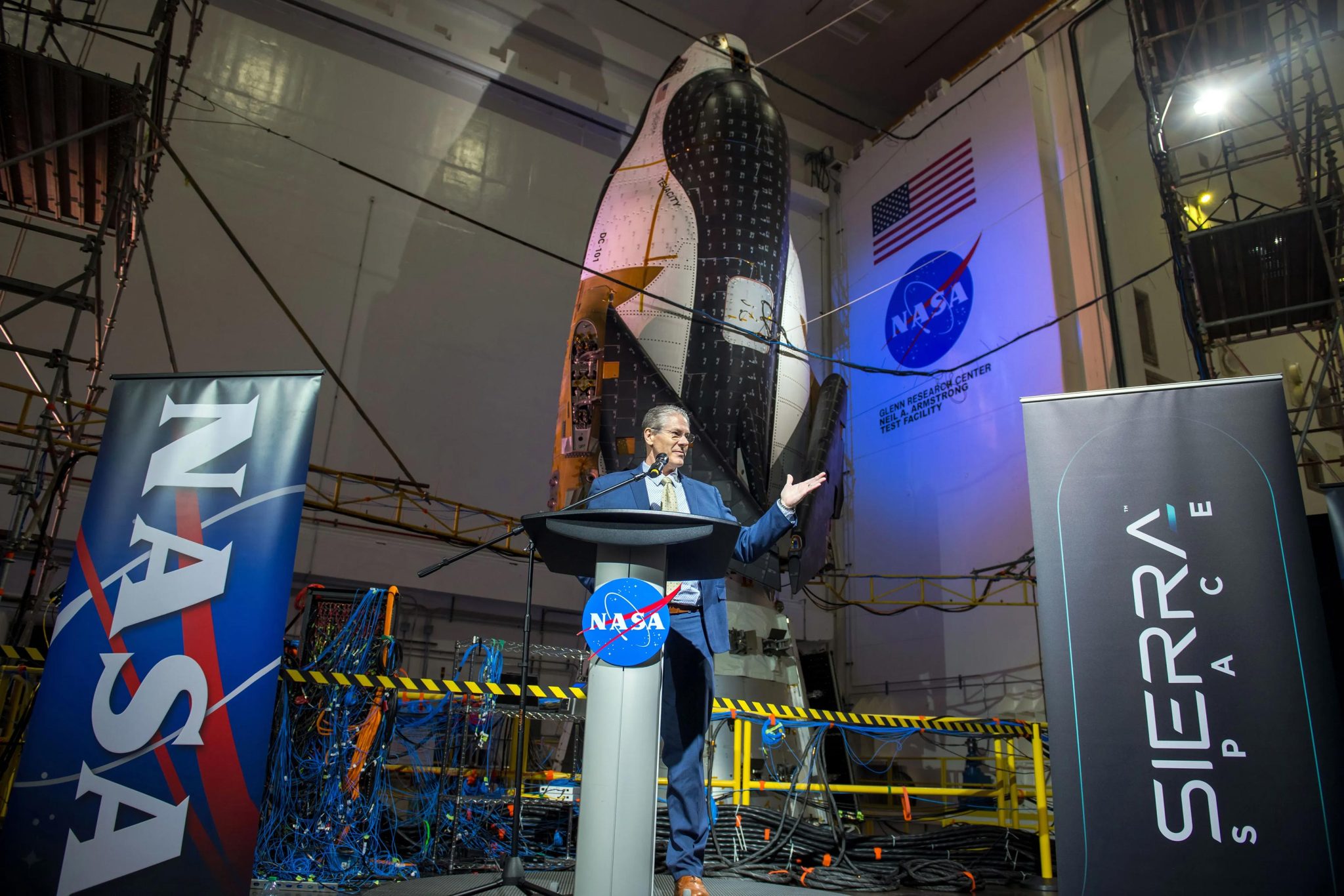 Spaceplane Spectacle: Dream Chaser Endures NASA’s Ultimate Trial