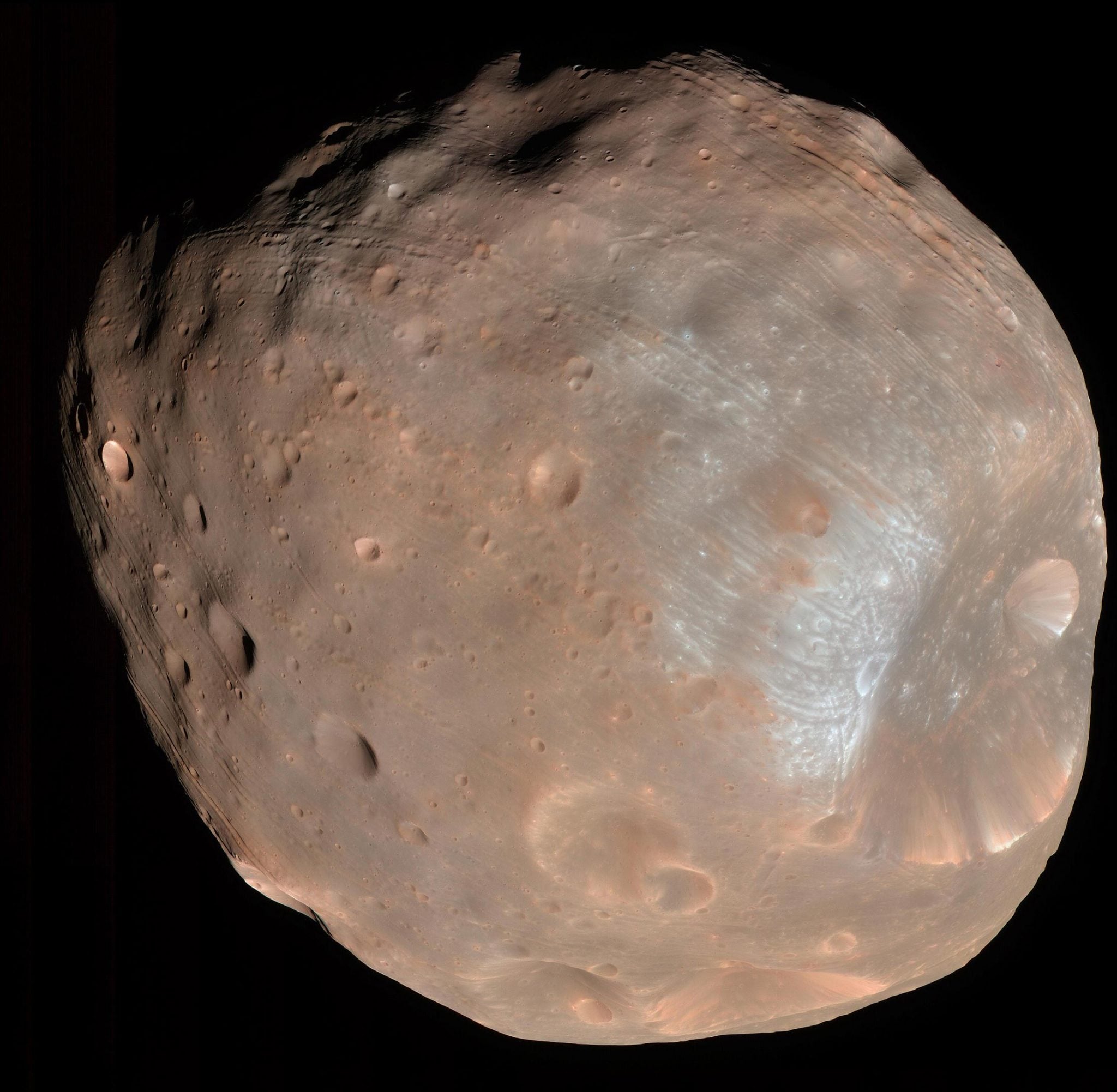 Could the Surface of the Martian Moon Phobos Reveal Secrets of Mars’ Past?