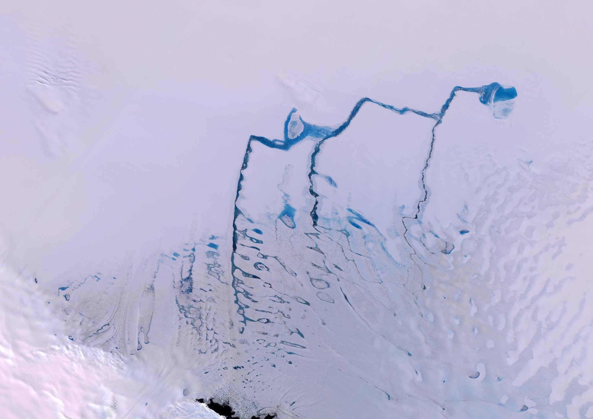 Slushy Surprise: AI Reveals Twice As Much Meltwater on Antarctic Ice ...