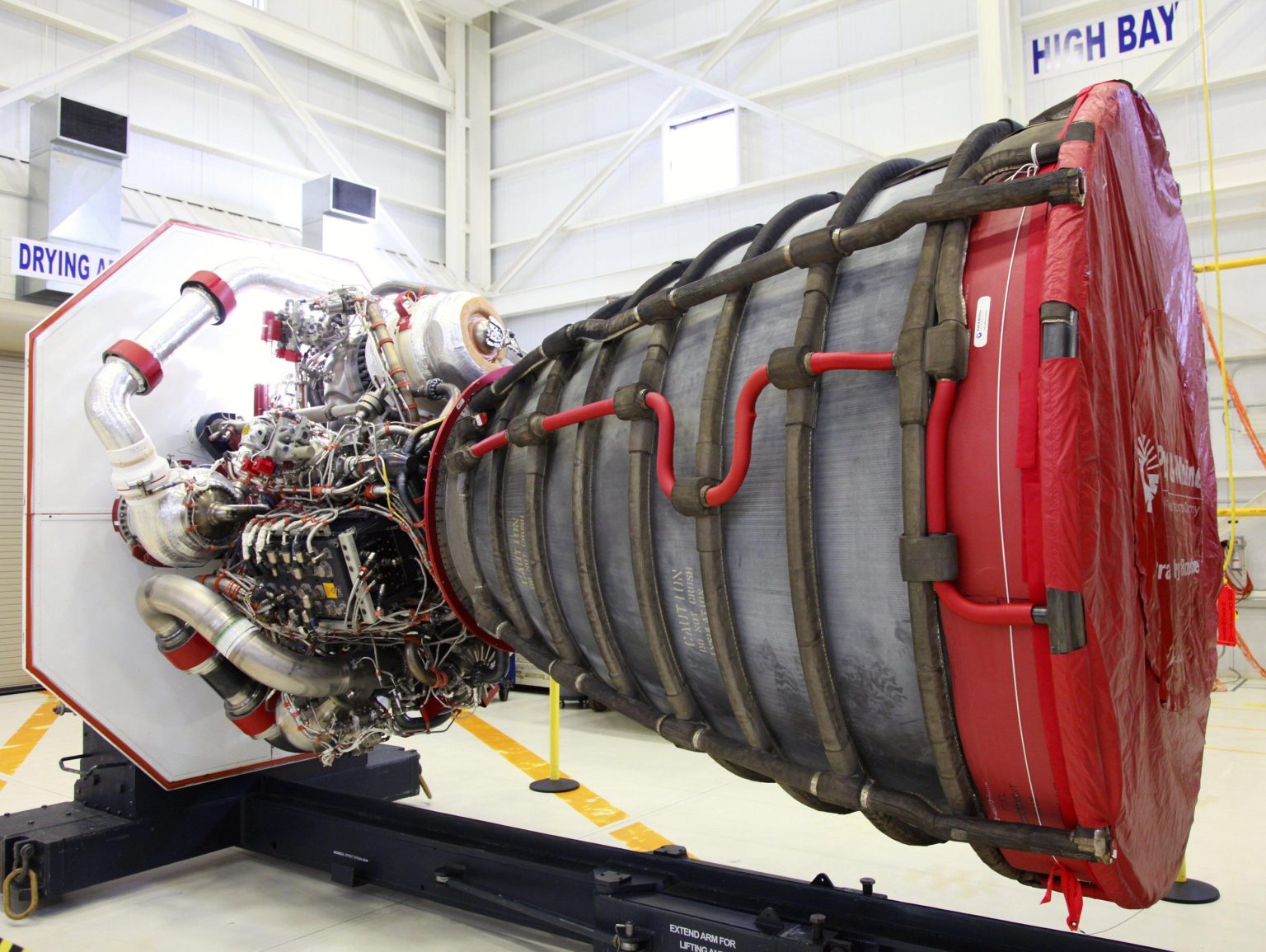 NASA Moves RS-25D Flight Engines to Stennis for Space Launch System