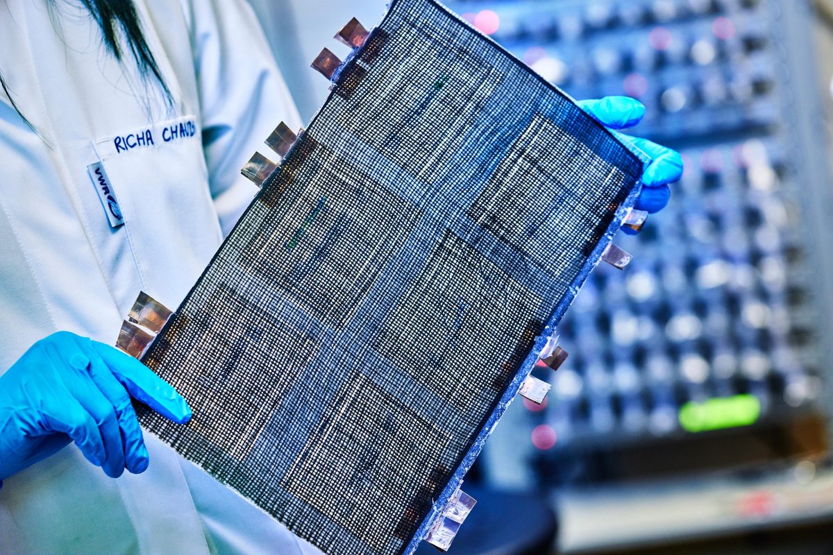 Revolutionary “Massless” Battery Technology Could Extend EV Range by 70%