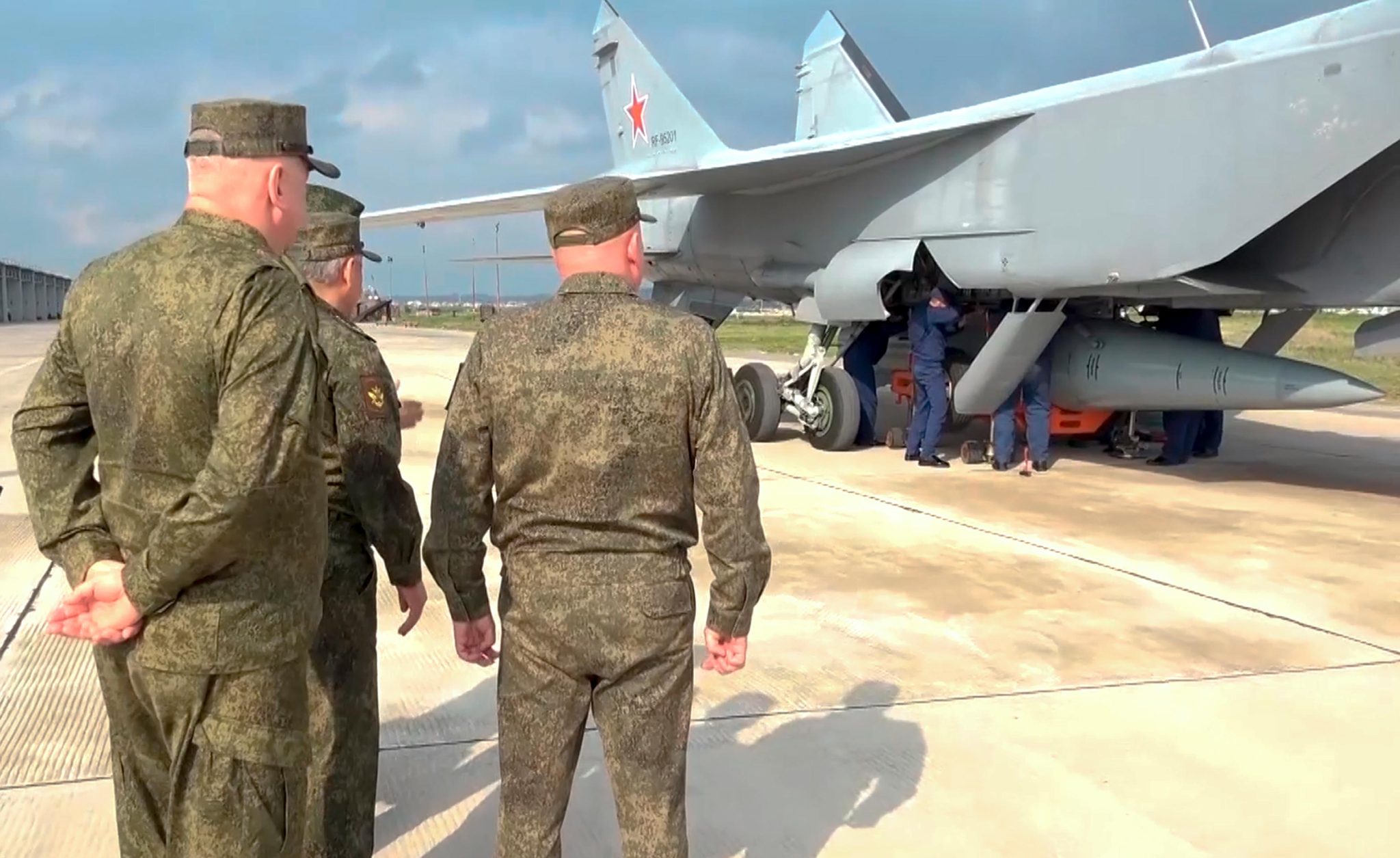 How Hypersonic Missiles Work and the Significant Threats They Pose