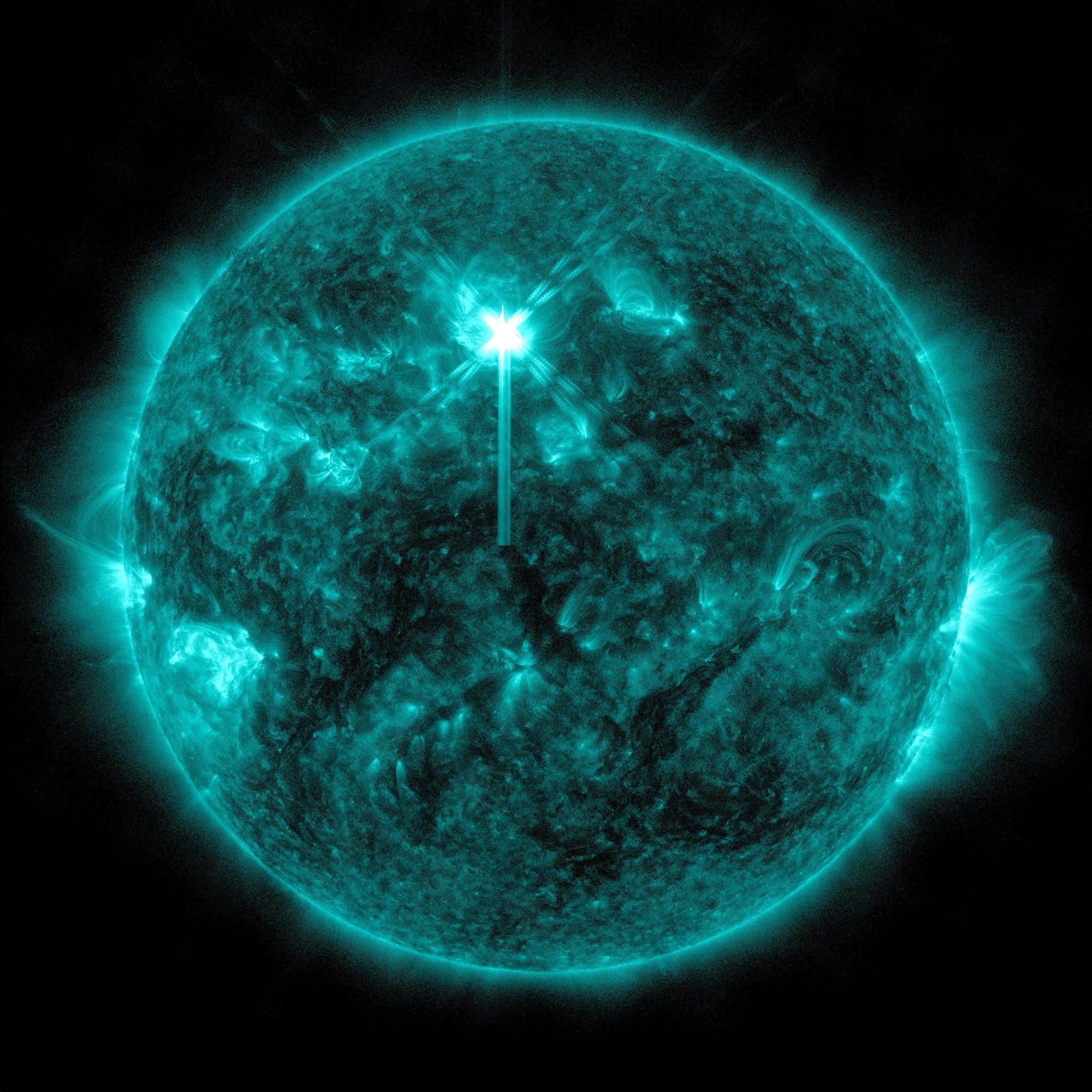 Intense Solar Flare Captured by NASA’s Solar Dynamics Observatory