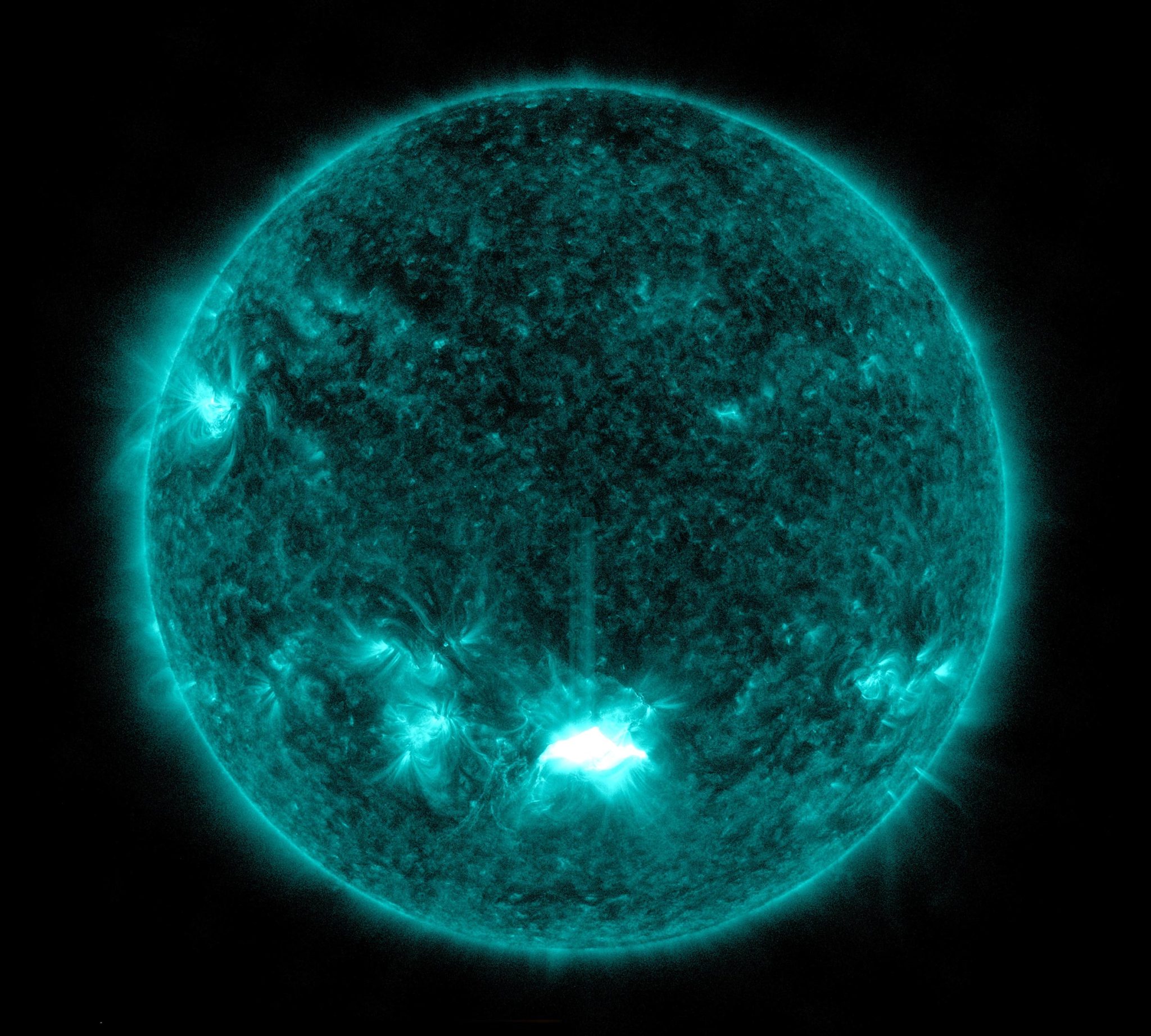 Jamutan Sun Releases A Powerful Burst Of Radiation An X1 Class Solar Jamutan Sun Releases A Powerful Burst Of Radiation An X1 Class Solar