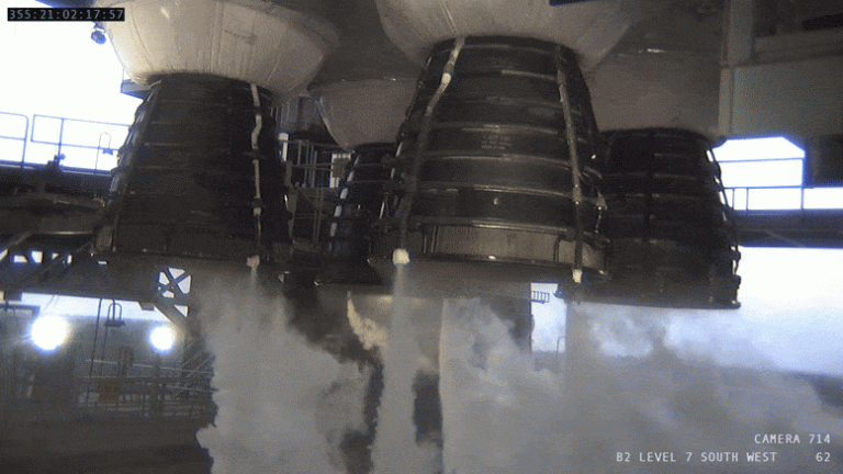 NASA Conducts Hot Fire Test of RS-25 Engine for Artemis SLS Moon Rocket