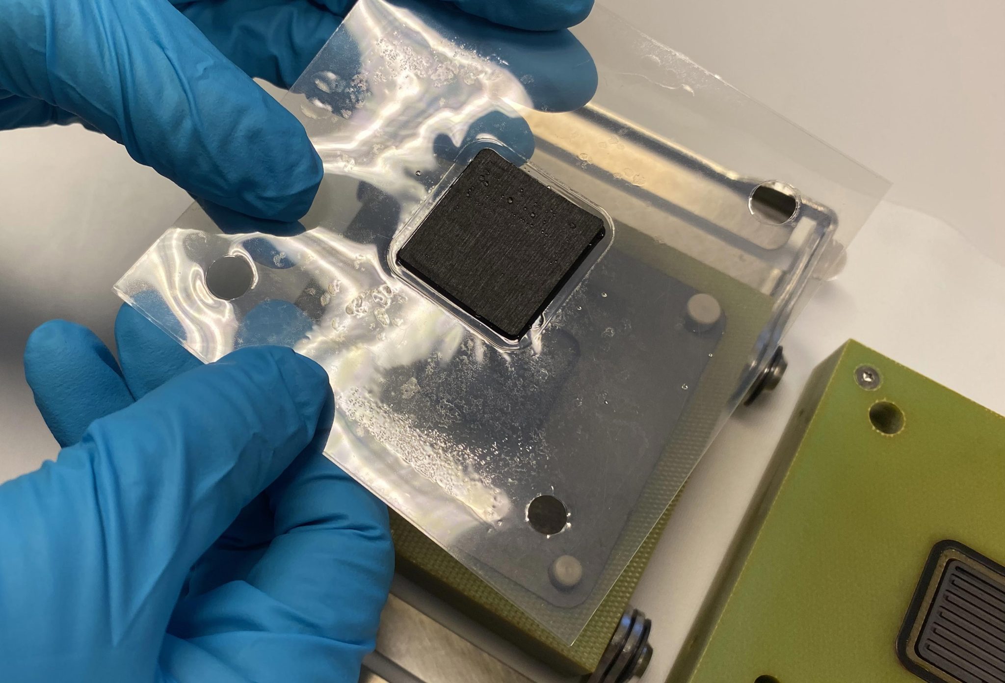 Fuel Cell Breakthrough: New Research Reveals Key to Extended Lifespan