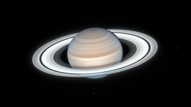 Stunning Hubble Images Capture Changing Seasons in Saturn’s Vast and ...