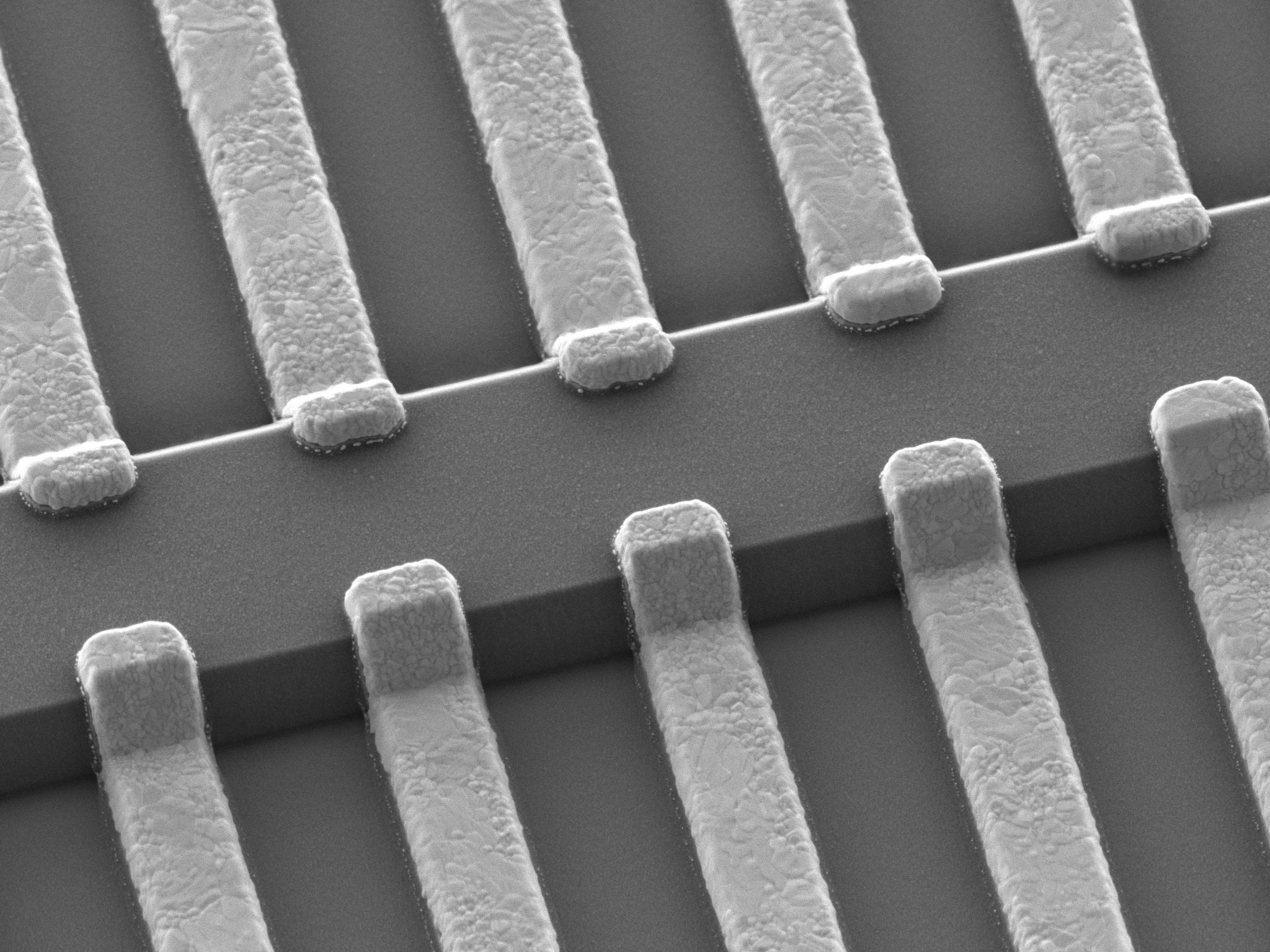 Harvard Breakthrough Brings Powerful UV Light Sources Onto a Chip
