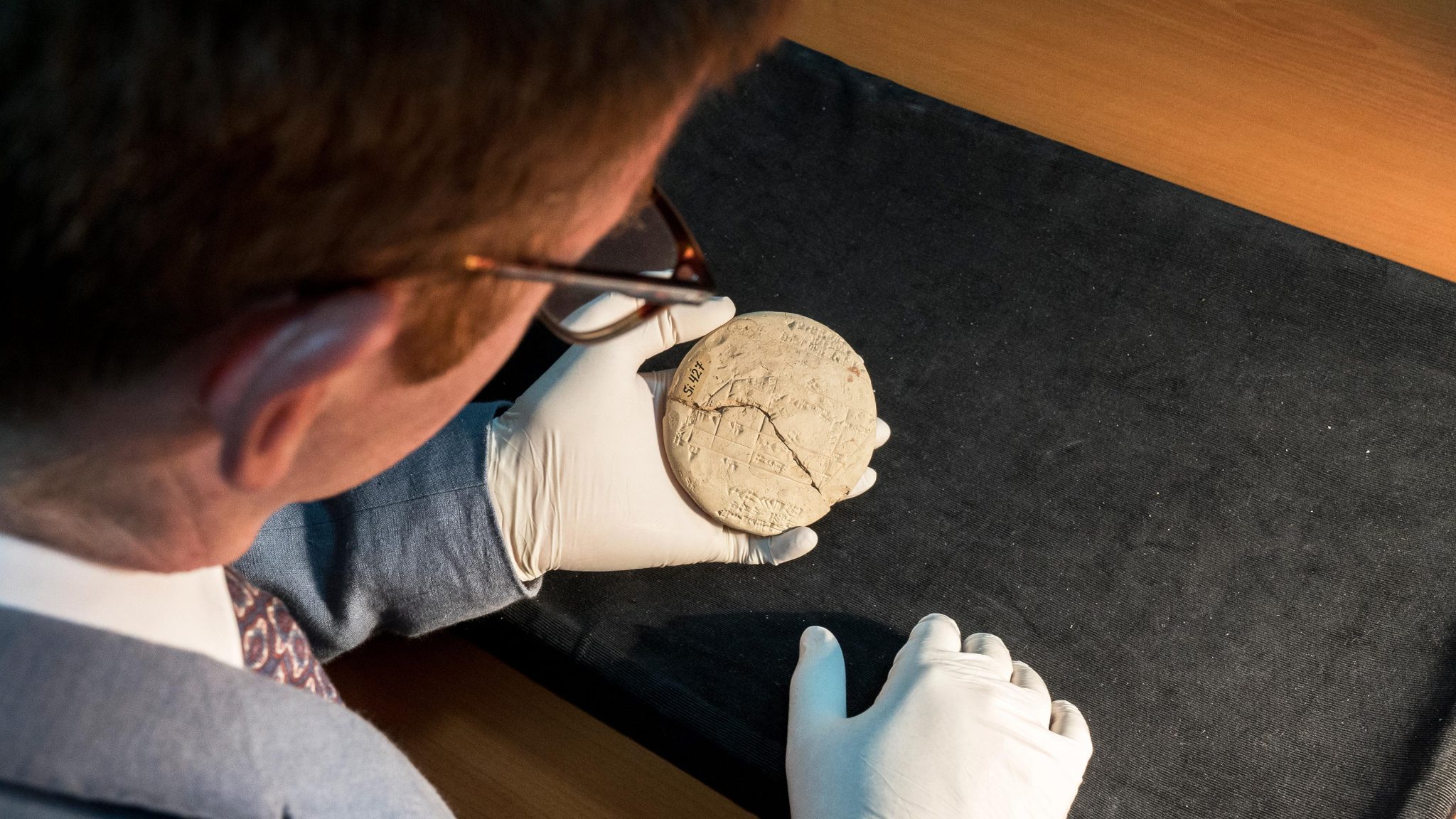 Incredible 3700-Year-Old Babylonian Clay Tablet Is World’s Oldest ...