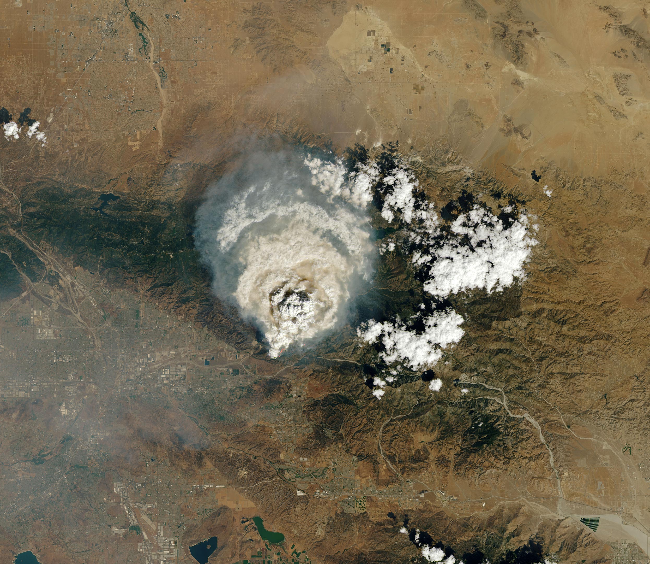 See How California’s Intense Wildfires Are Making Their Own Weather