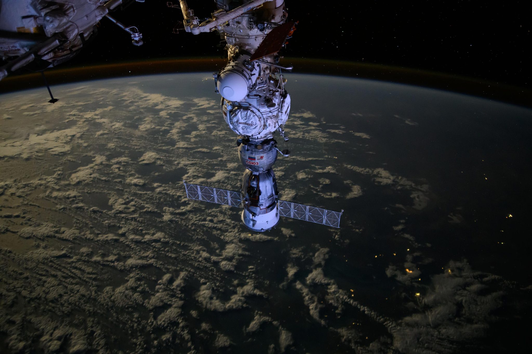 Research and Resupply: Cygnus Operations and Starliner Briefings on the ISS