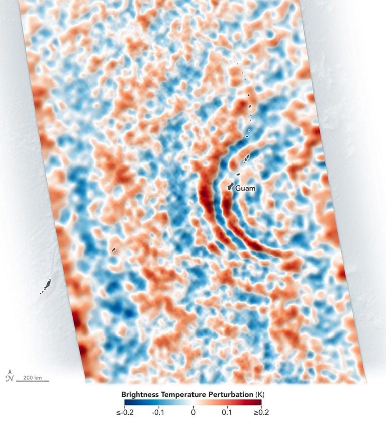Super Typhoon Sinlaku Was So Powerful It Made the Sky Ripple With ...