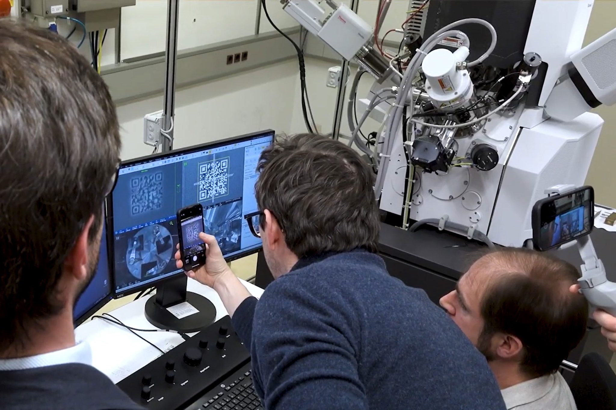 Invisible to the Human Eye: Scientists Create the World’s Smallest QR Code