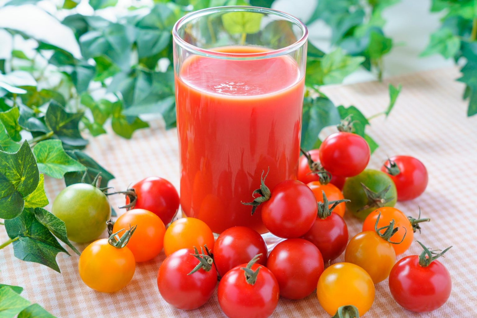 Tomato Juice Effectively Kills Salmonella and Other Harmful Bacteria