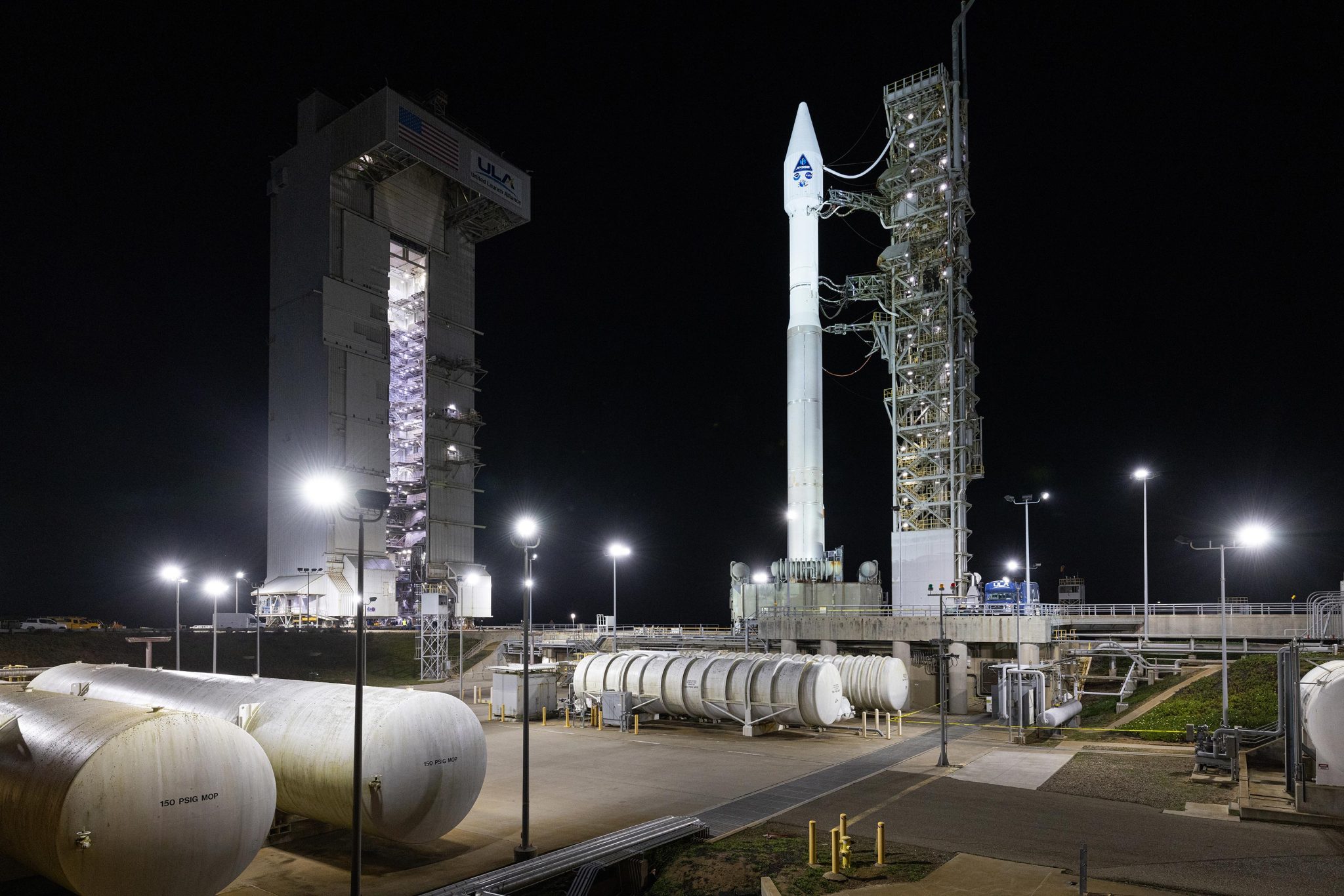 Liftoff! Stunning Photos of Successful Launch for JPSS-2, LOFTID