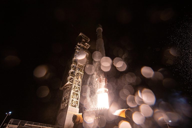 Liftoff! Stunning Photos of Successful Launch for JPSS-2, LOFTID