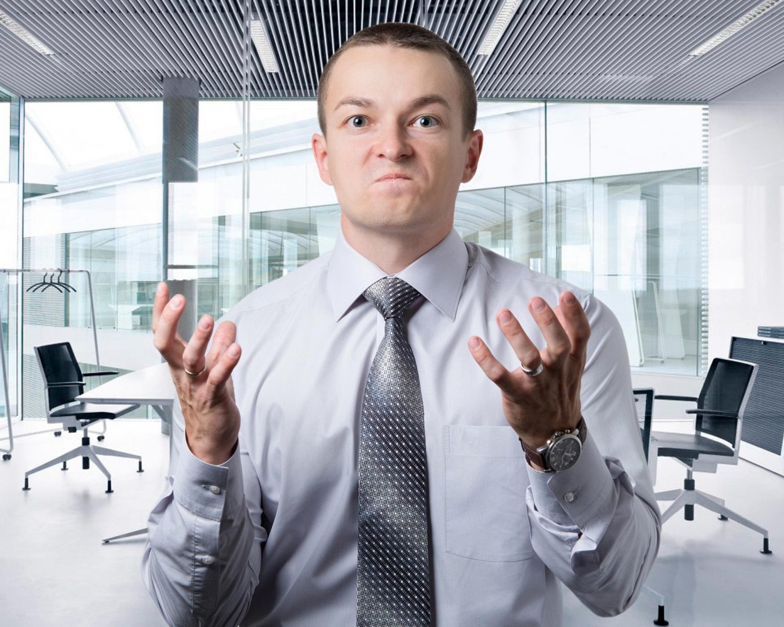 When Employees Lack Power at Work, They Get Paranoid – And Aggressive