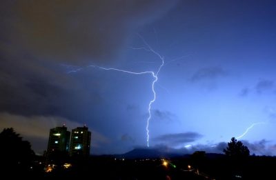 Researchers Discover Why Lightning Branches and Flickers