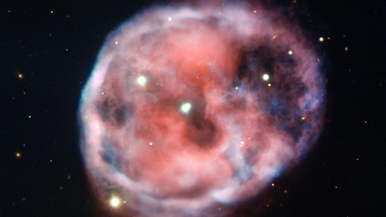 ESO’s Very Large Telescope Views Planetary Nebula Abell 33