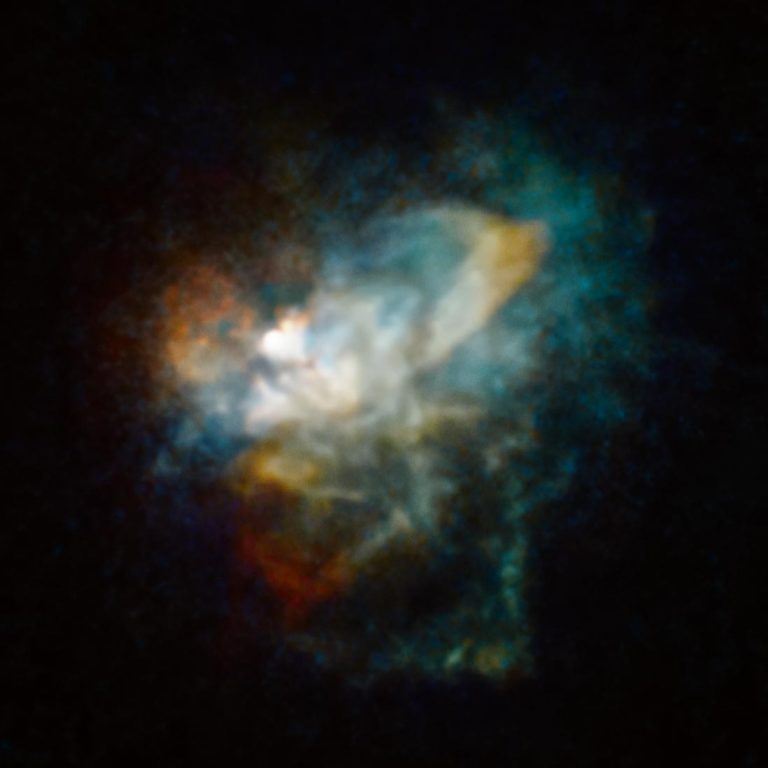 Hubble Solves Mystery of Monster Star’s Dimming – Red Hypergiant Is As ...