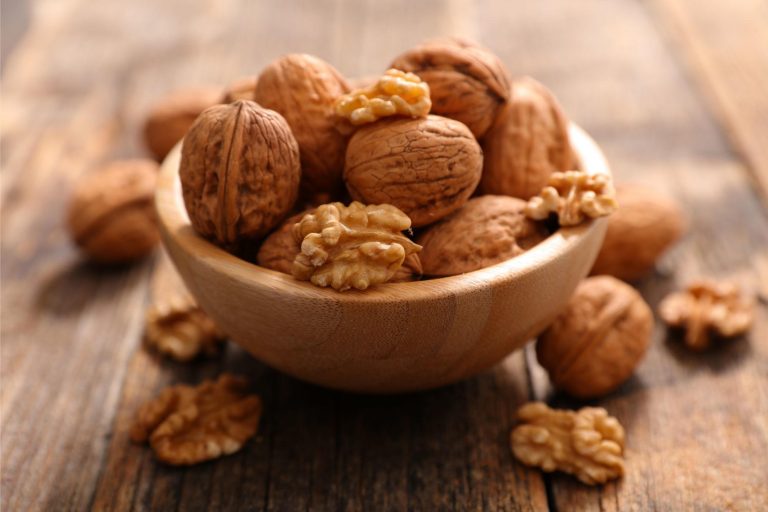 Adding Just a Small Handful of Walnuts to Diet Can Have Important Benefits