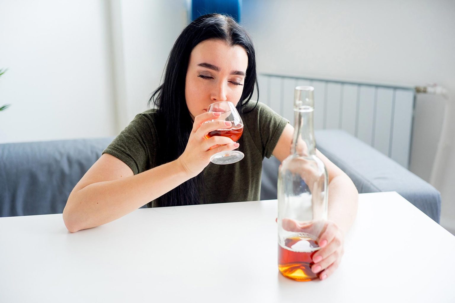 Stress Alone Can Lead to Excessive Drinking in Women – But Not Men