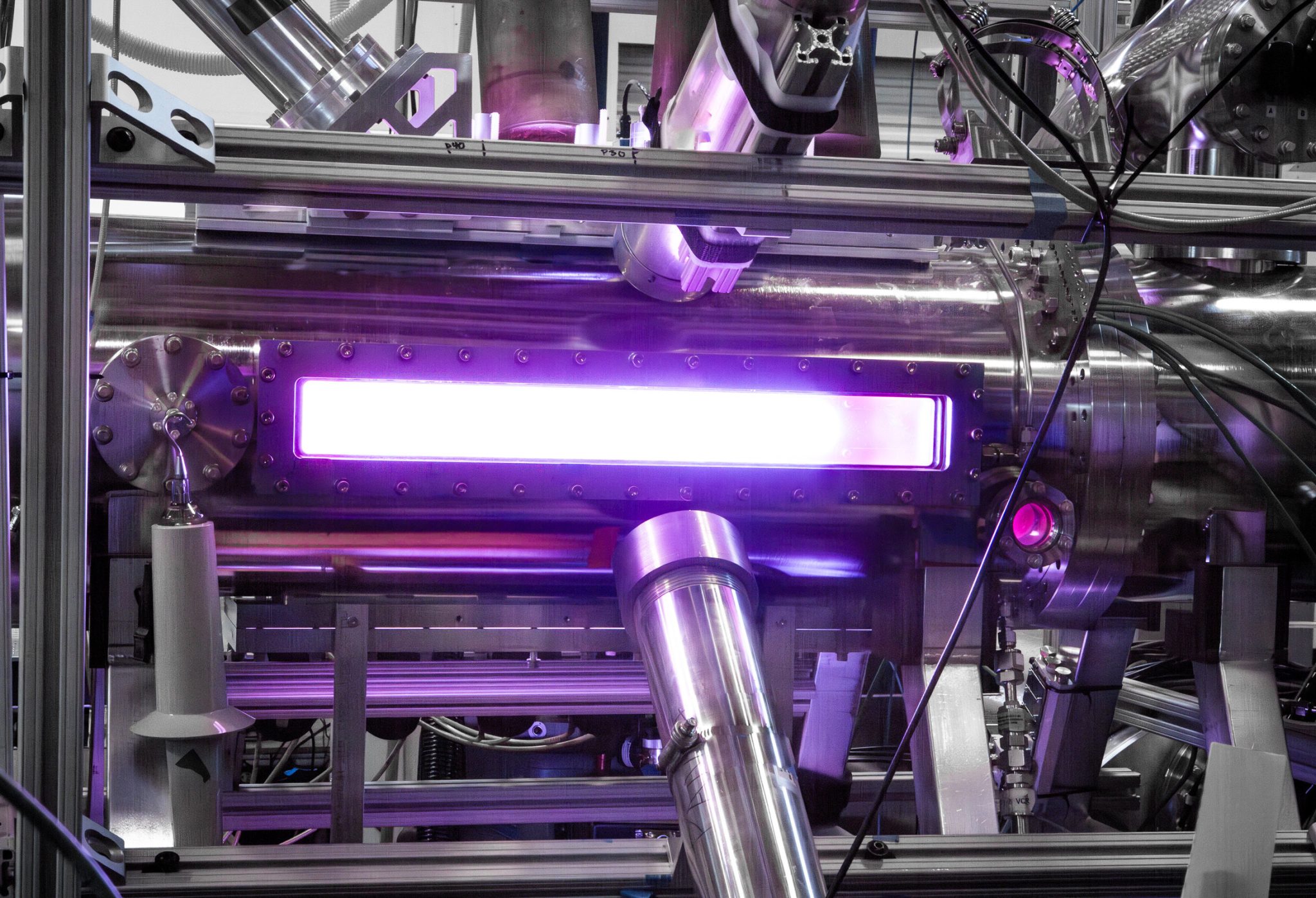 Fusion Breakthrough: Compact New Device Reaches Temperatures of 37 ...